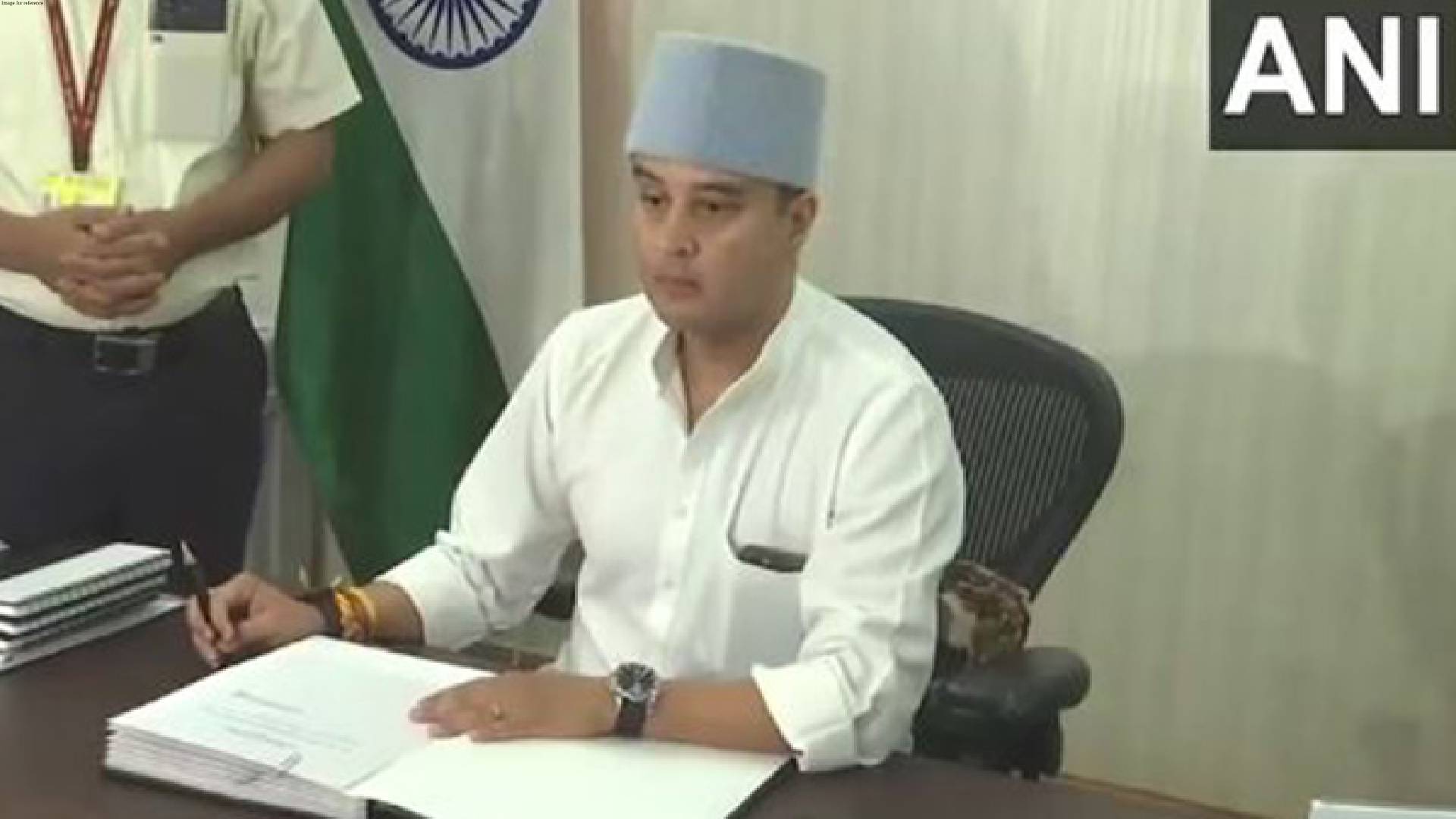 Jyotiraditya Scindia assumes charge as Union Minister of Communications