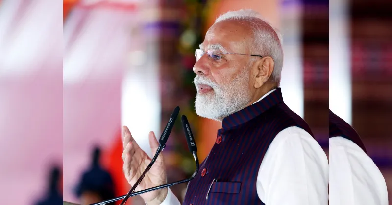 People of Bihar call them Lathbandhan: PM Modi takes jibe at ...